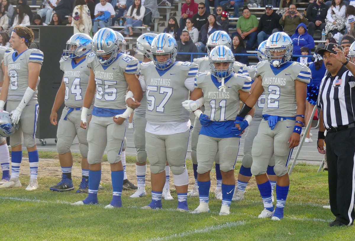 Football | King City Mustangs lose on last-second field goal | The King ...